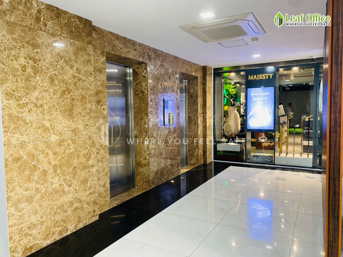 Tòa nhà LMak Building | 127 Hồng Hà, Quận Phú Nhuận